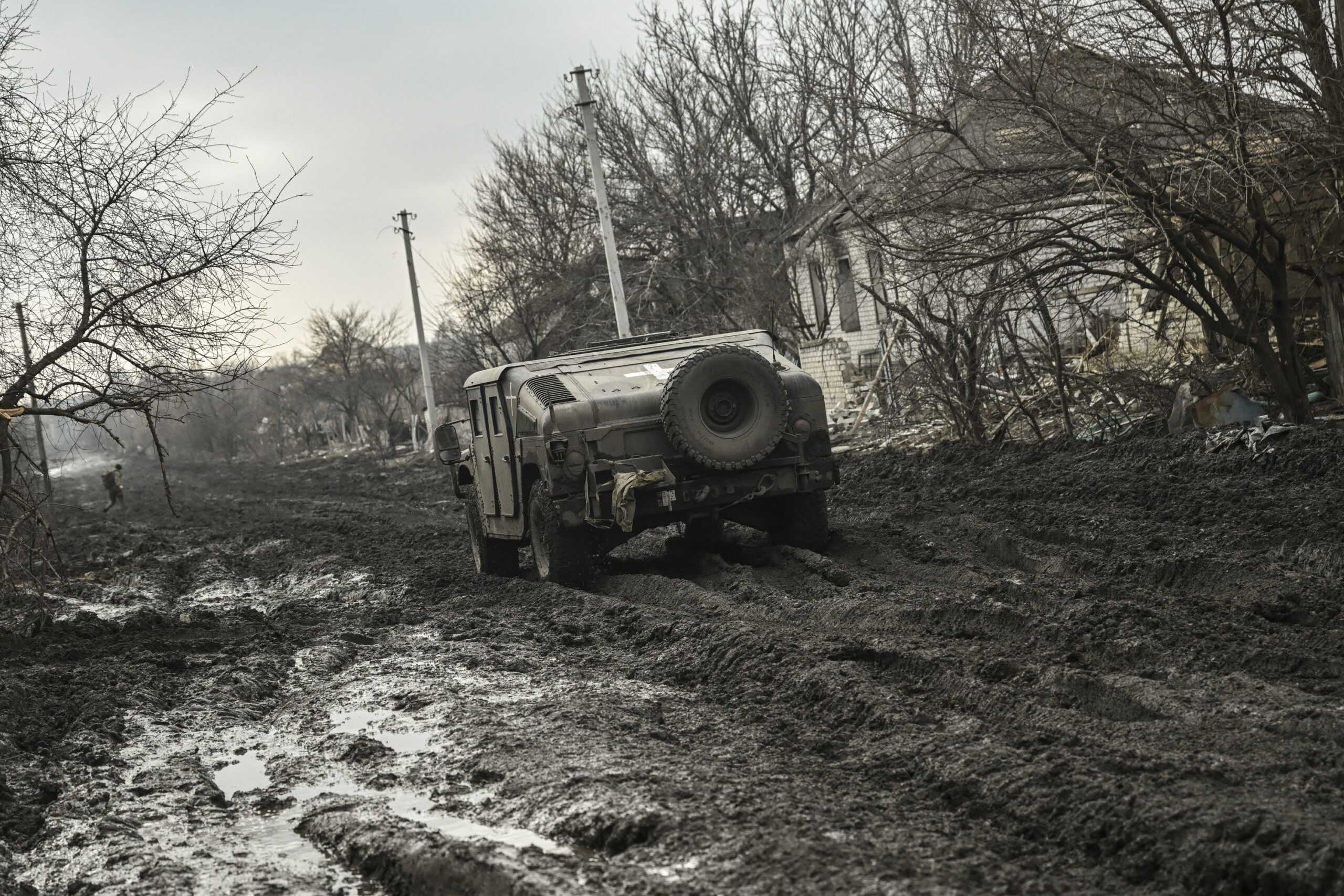Mud: The common enemy in eastern Ukraine | Inquirer News