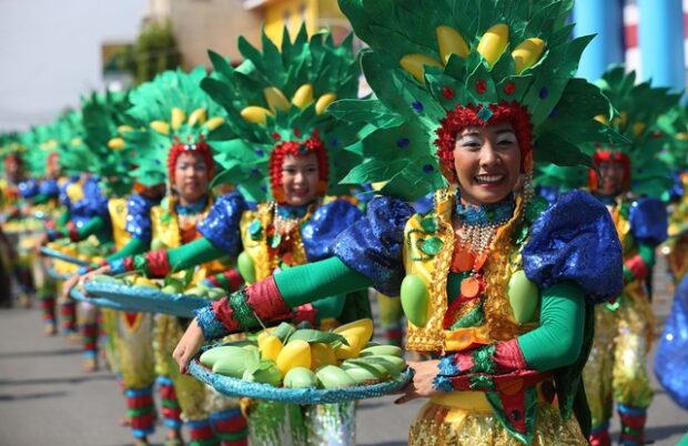 Longer weekend holiday in Zambales in time for Mango Fest | Inquirer News