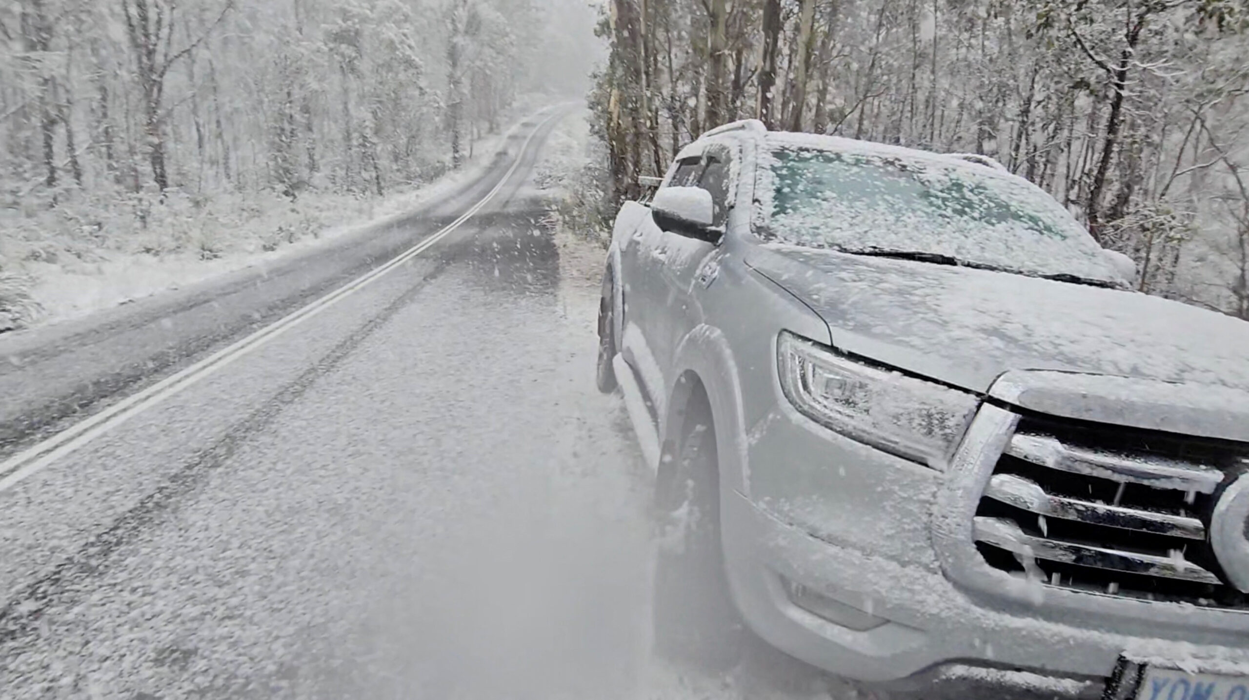 Cold snap brings early snow, high wind to Australia's southeast ...