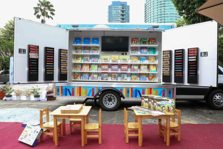 Makati City launches mobile library for students, constituents ...