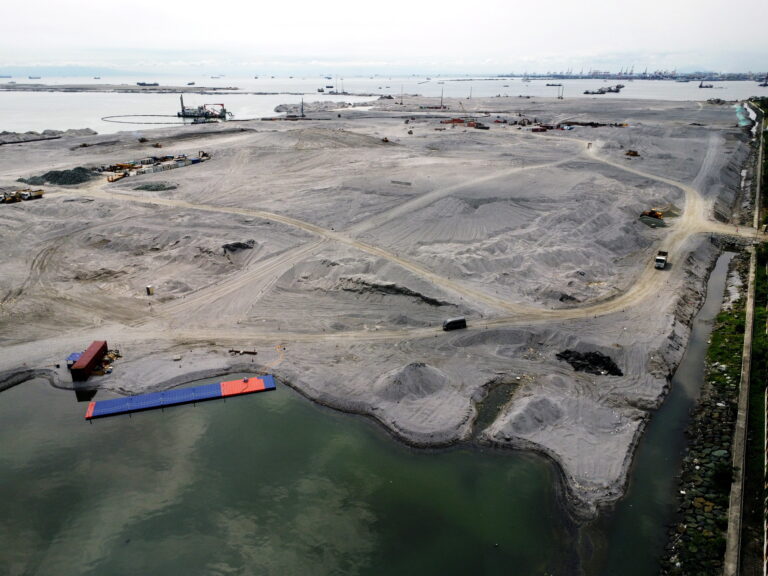 DENR studies Manila Bay reclamation's effect on quake evacuation plan | Inquirer News