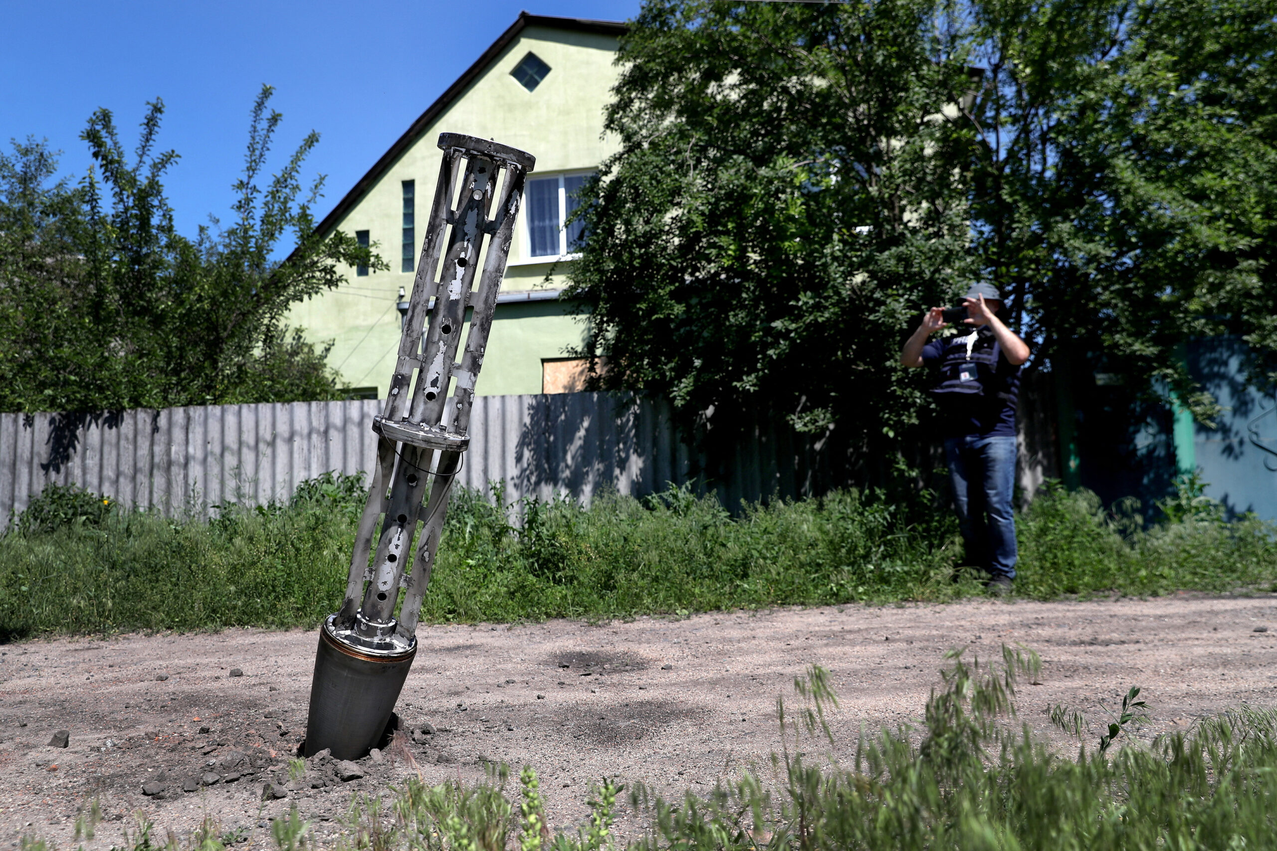 Ukraine vows it won't use cluster bombs in Russia | Inquirer News