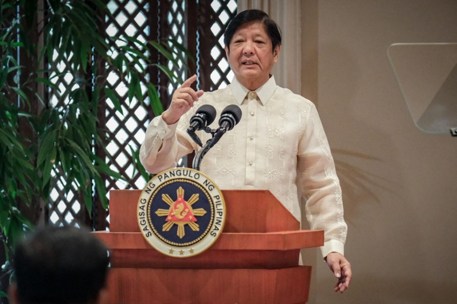 Marcos honors the 'lesser-known and unnamed Filipino heroes' on ...