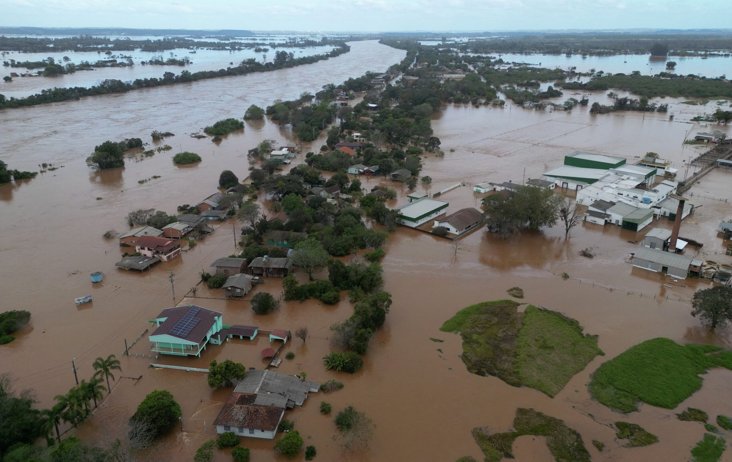 Cyclone rains in Brazil's south kill 22, leave cities completely ...