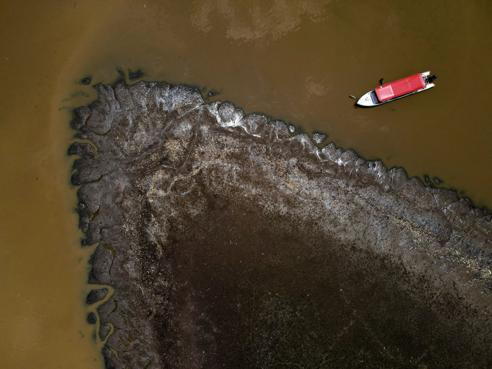 In Brazil's Amazon, drought affects locals' access to food and water ...
