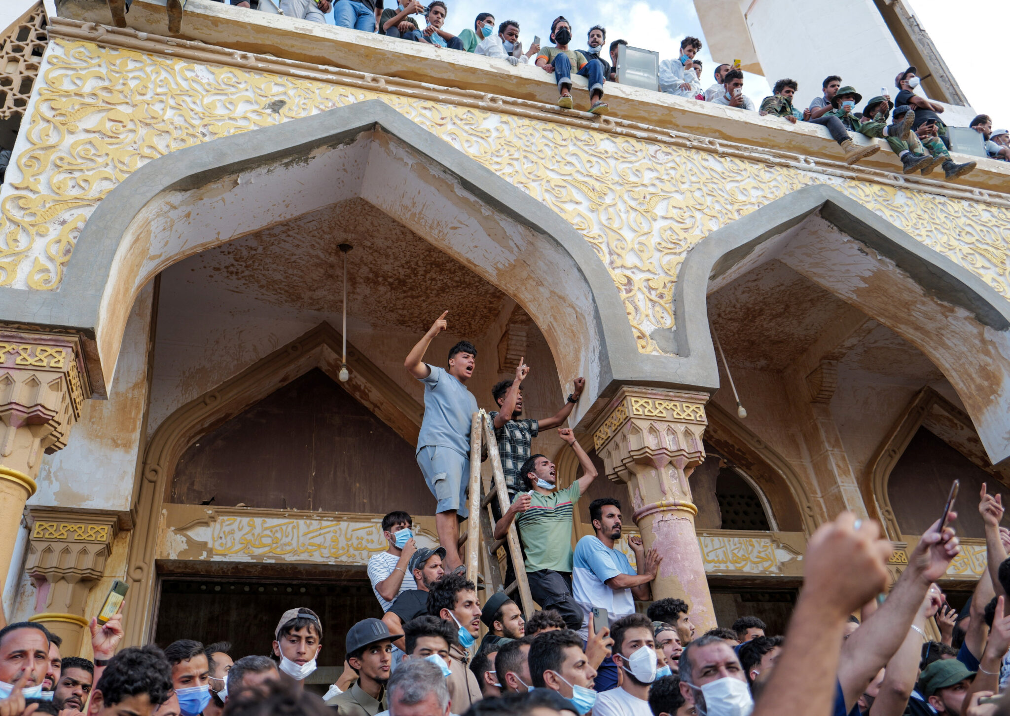 Libyans protest against authorities in flood-hit Derna | Inquirer News
