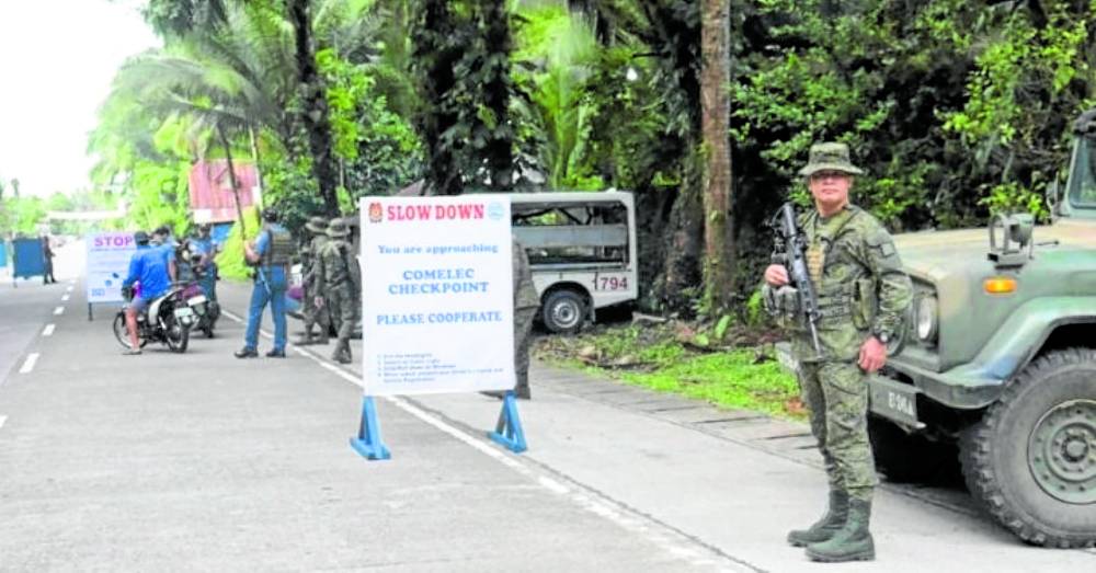 PNP tears down 178 firearms recovered from former rebels | Inquirer News