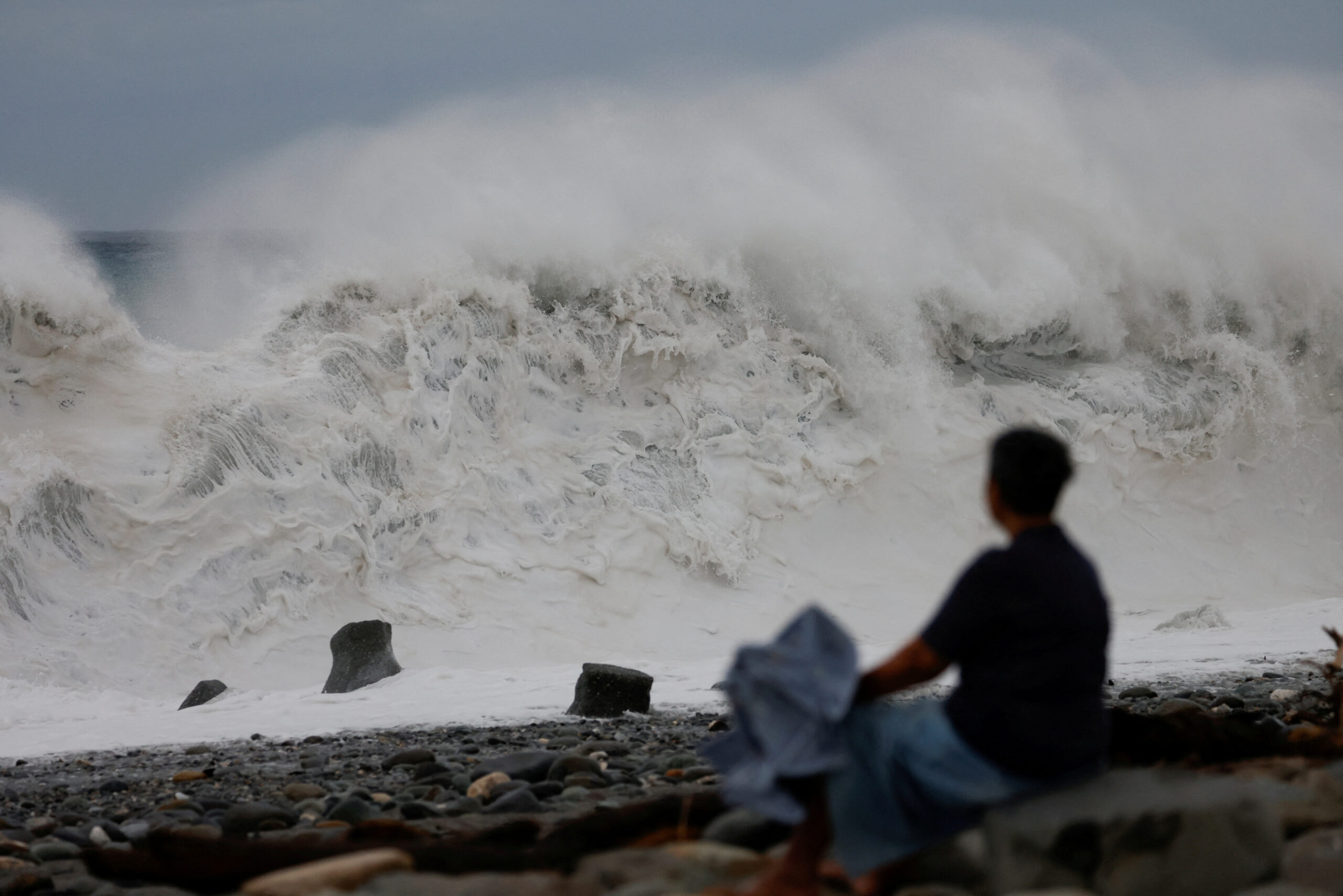 Millions off work as Typhoon Koinu brushes past Taiwan with lashing ...