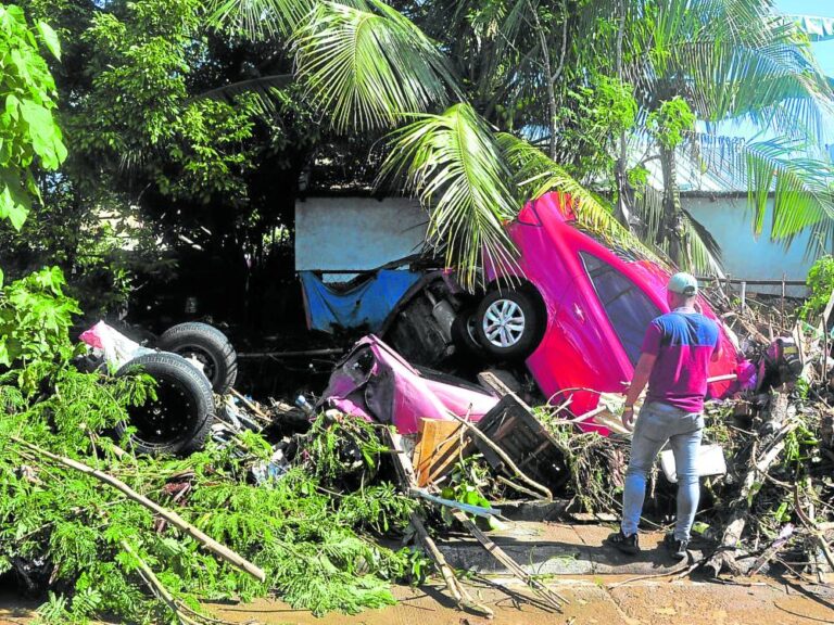 Heavy flooding hits parts of Davao City after 3-hour rain | Inquirer News