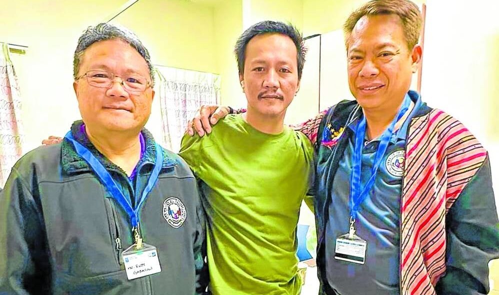 Filipino who was held hostage by Hamas finally arrives home in PH