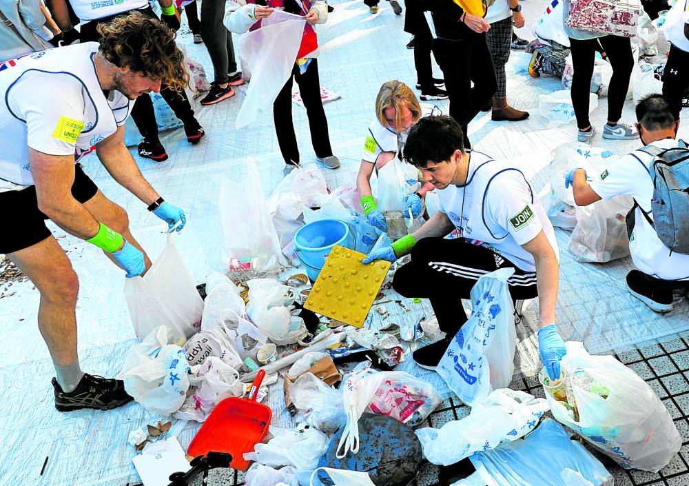 Britain wins litter-picking World Cup with load of rubbish