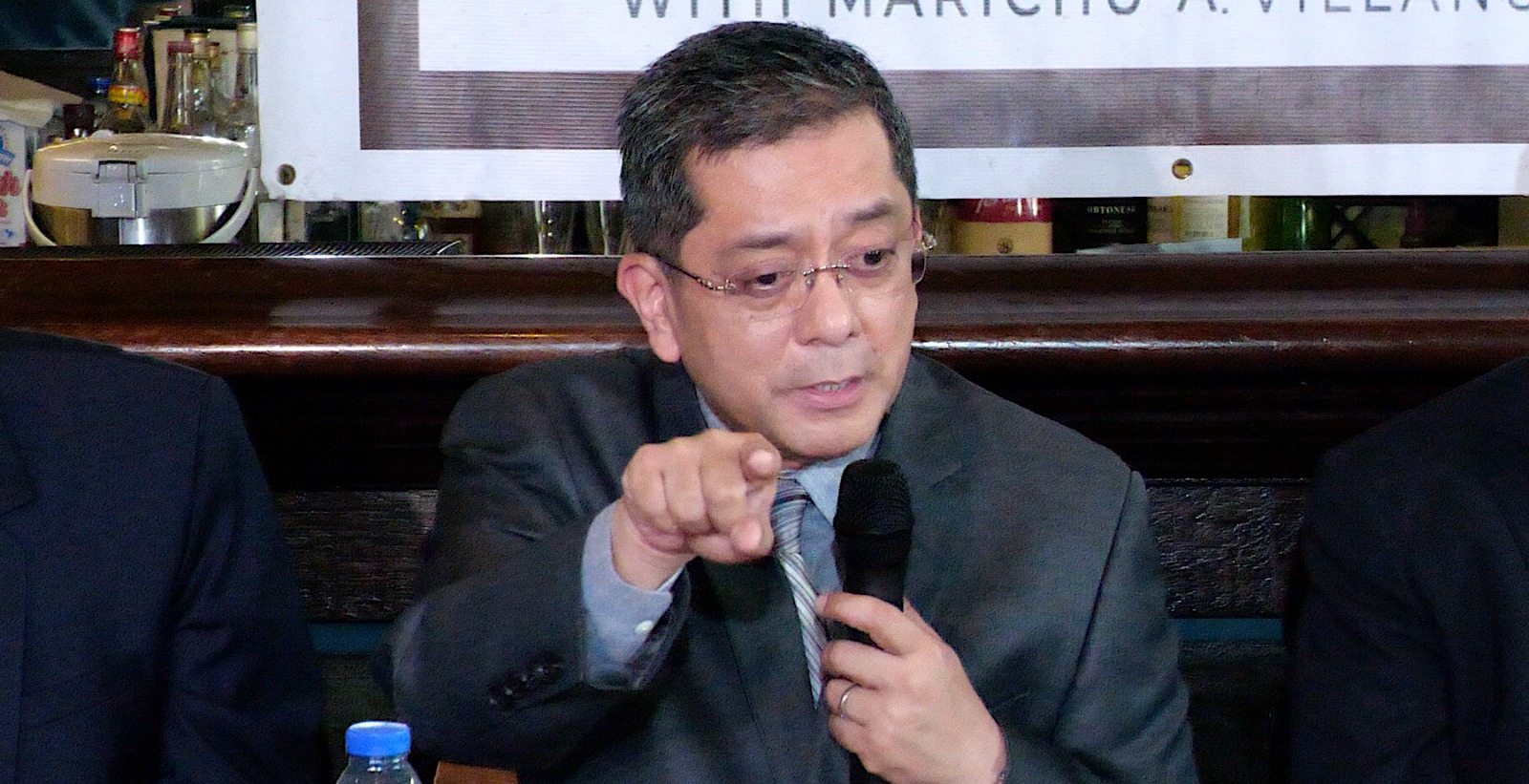 Garcia to NBI: Probe bribery raps, 'it's a demolition job vs Comelec'