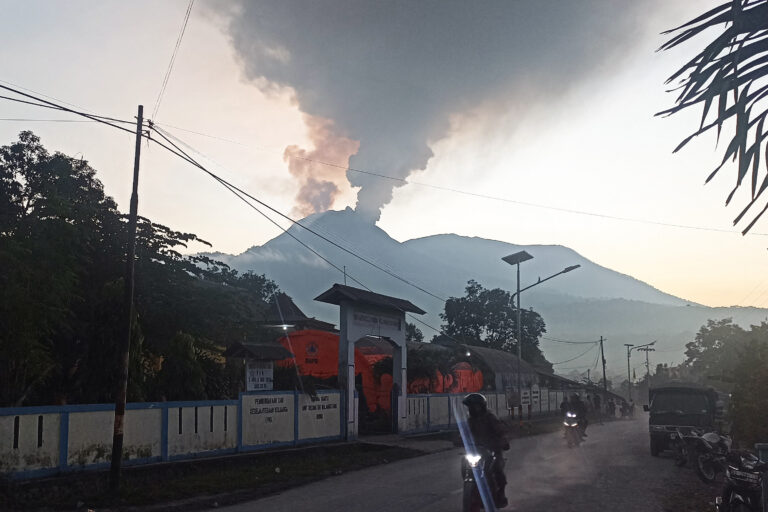 Indonesia's Lewotobi Laki-Laki volcano erupts