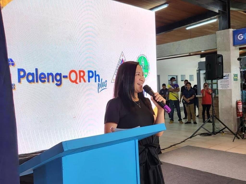 Belmonte launches Paleng-QR for QC public markets, tricycles