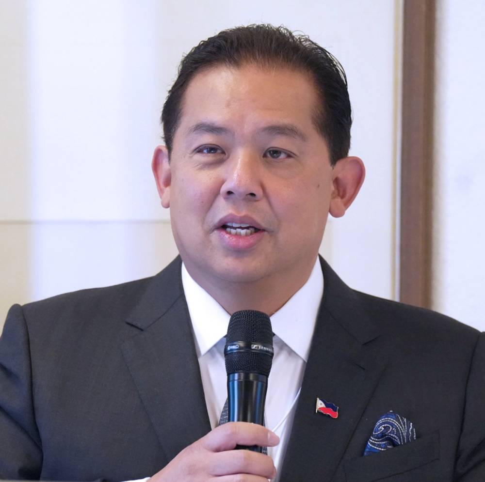 Tiniyak ni Romualdez sa AFP: 'Kami ay nakatuon upang matiyak na ang ... Tiniyak ni Romualdez sa AFP: 'Kami ay nakatuon upang matiyak na ang ...