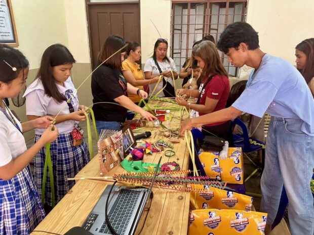 The art of ‘puni,’ Bulacan’s Palm Sunday tradition, lives on
