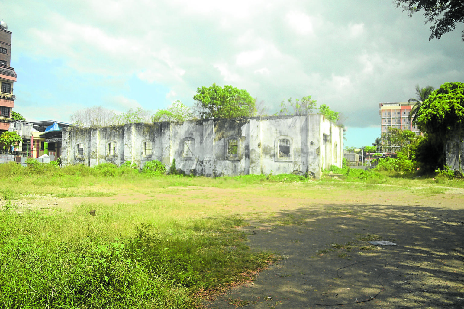 Heritage advocates fight to save Naga’s historic jail, post office