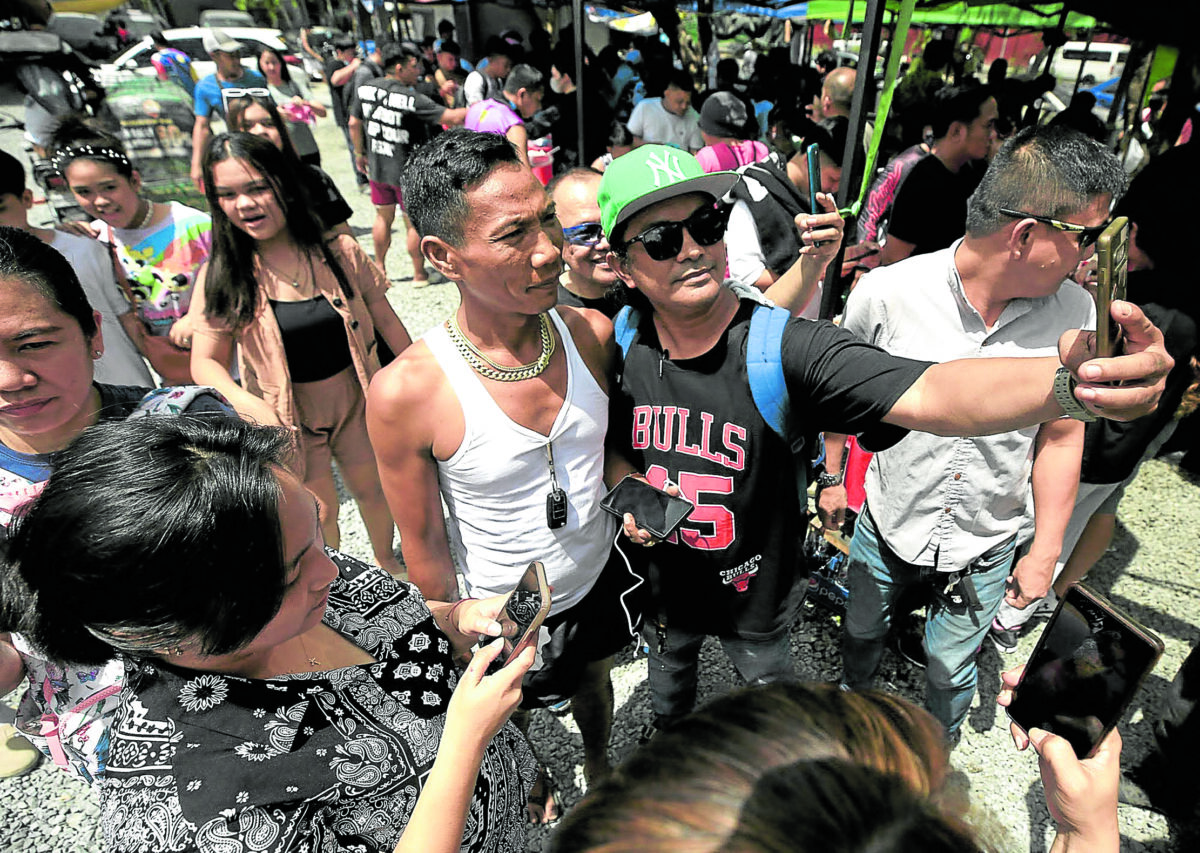 Taste of fame: Viral ‘pares’ server arrested for 2018 case