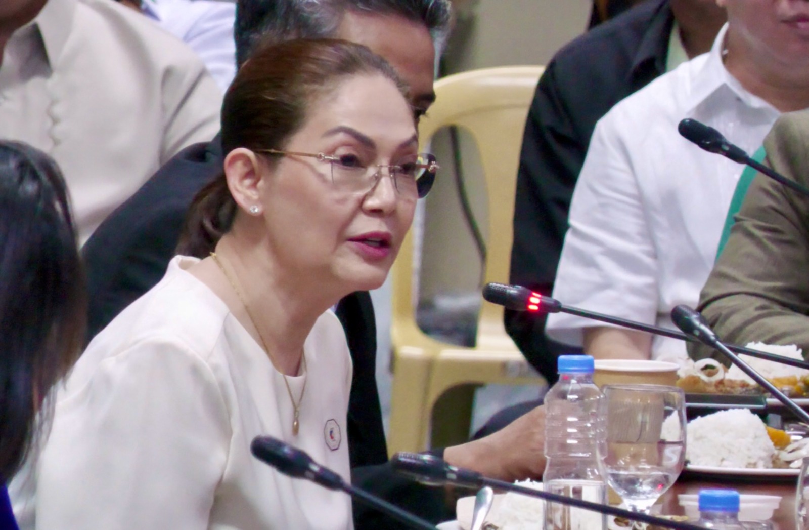 Dela Rosa defends soft treatment of Maricel Soriano in Senate probe