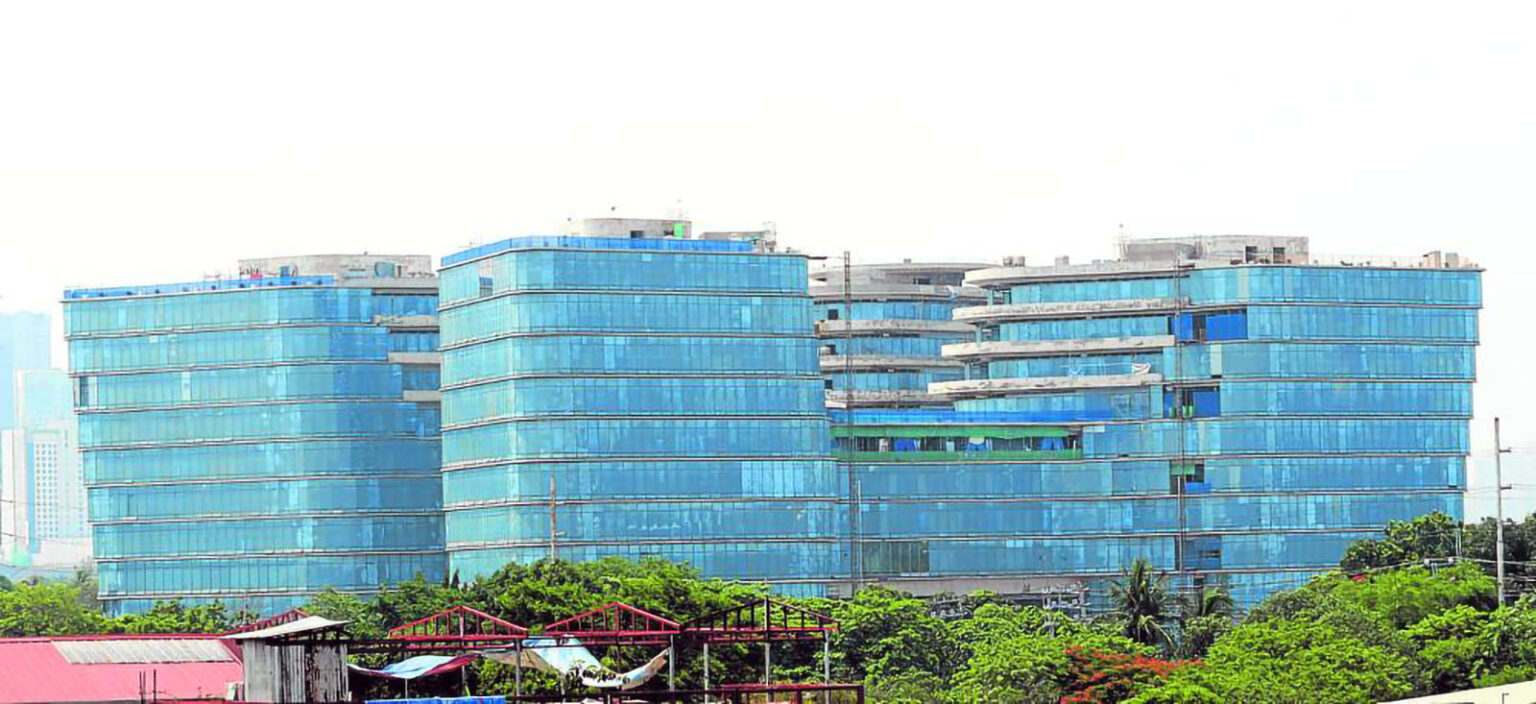 Binay: Senate building issue being used to fuel Makati-Taguig feud