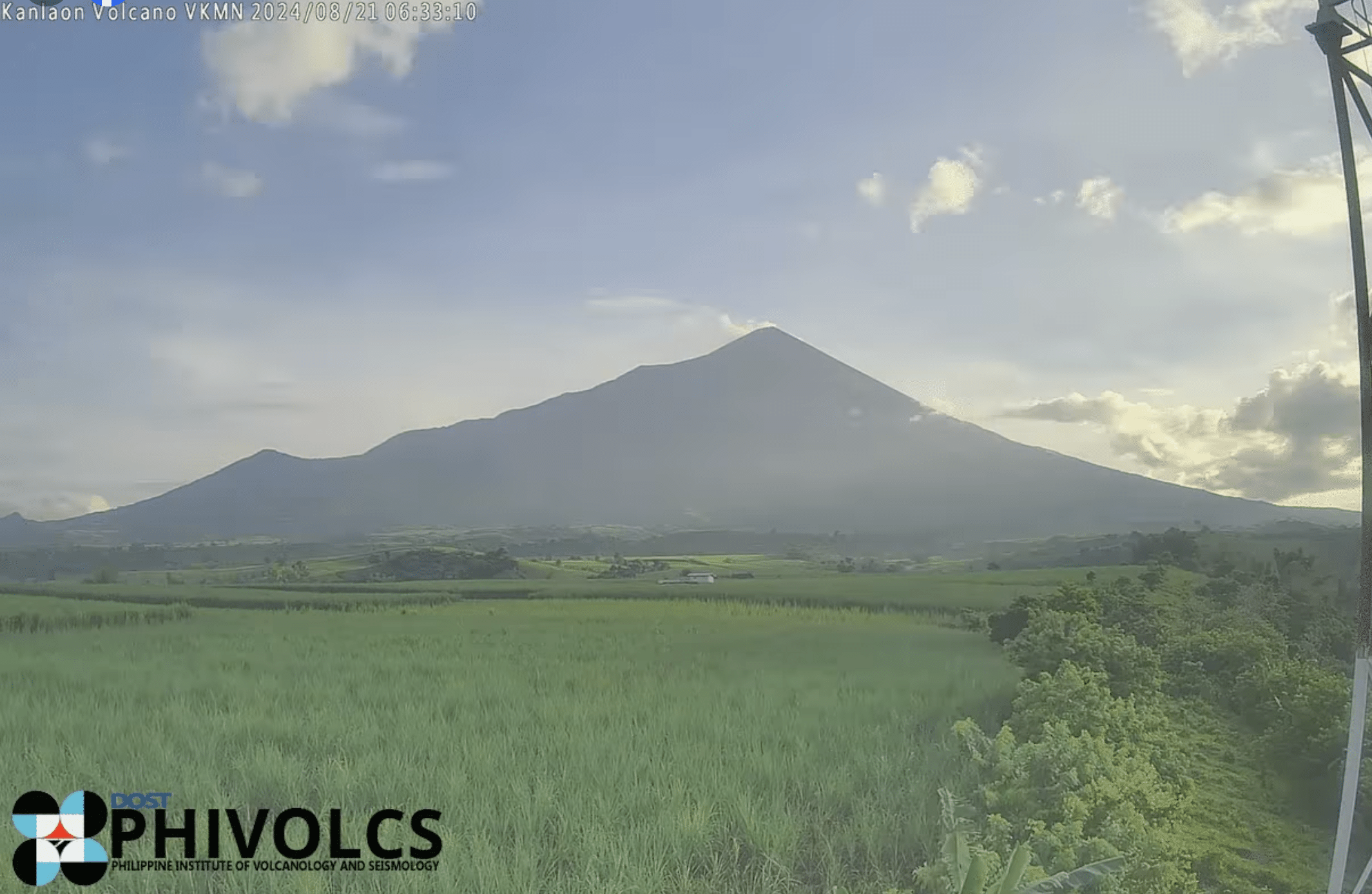 Kanlaon Volcano records 2nd highest level of SO2 emission