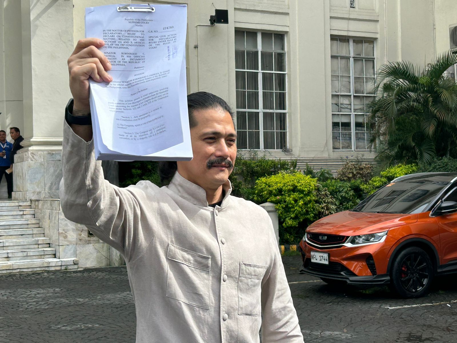 Padilla asks SC to tell how Congress must vote on chacha