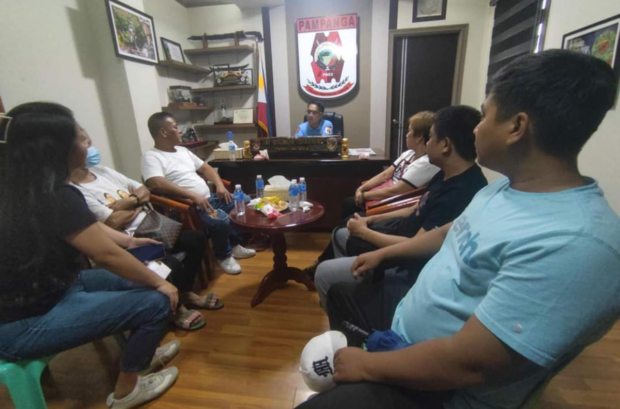 Kin of slain online sellers in Pampanga laud cops