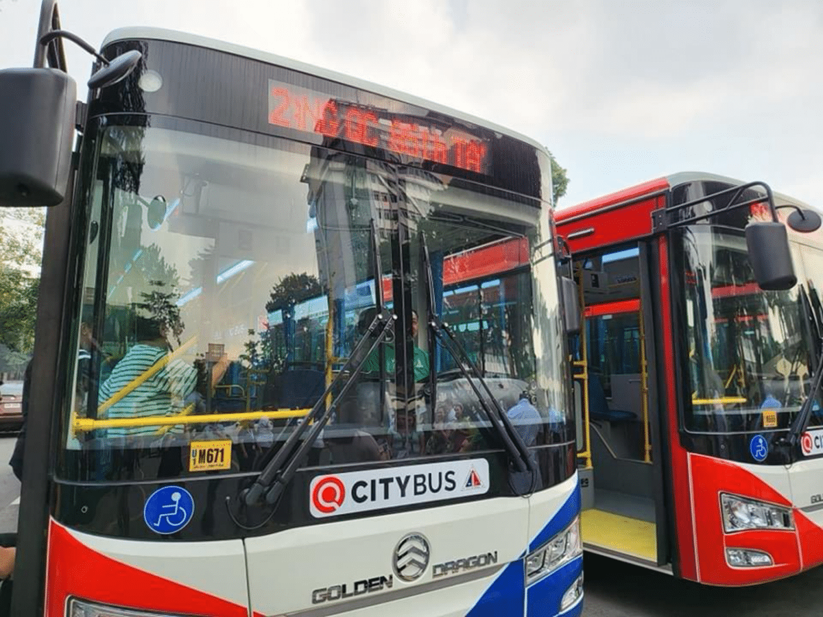 QC acquires electric buses for its free transportation services