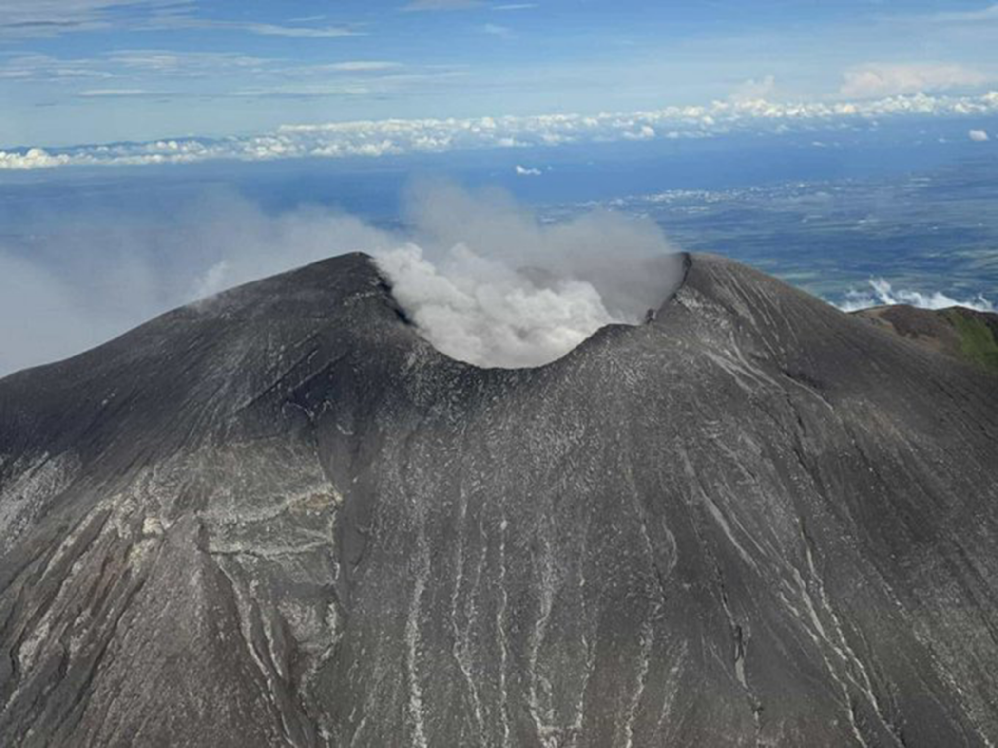 Kanlaon has moderately explosive eruption