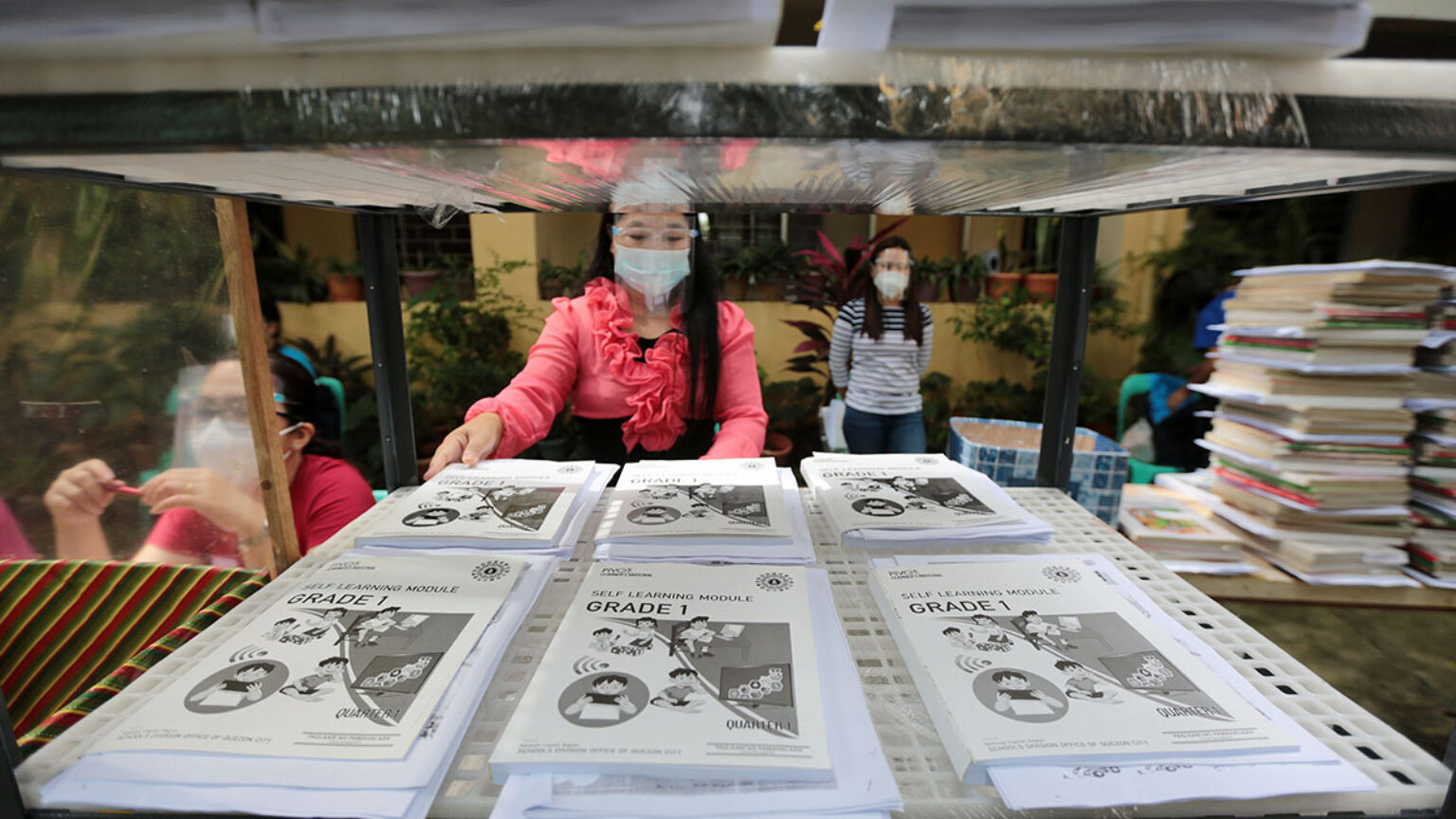 DepEd gets over 87M modules, 74,000 tablets for flexible learning