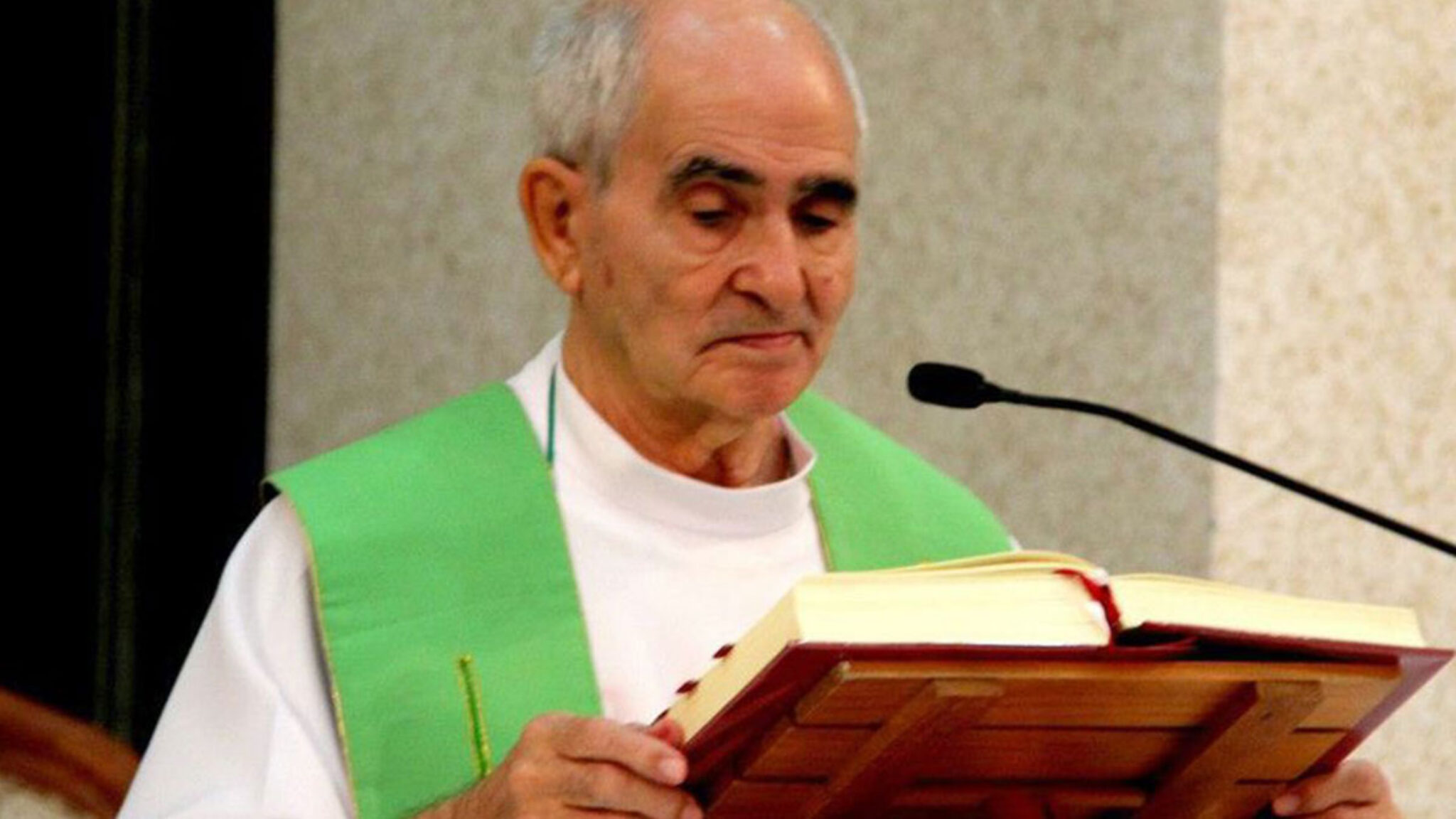 Spanish priest who escaped from Abu Sayyaf dies at 97