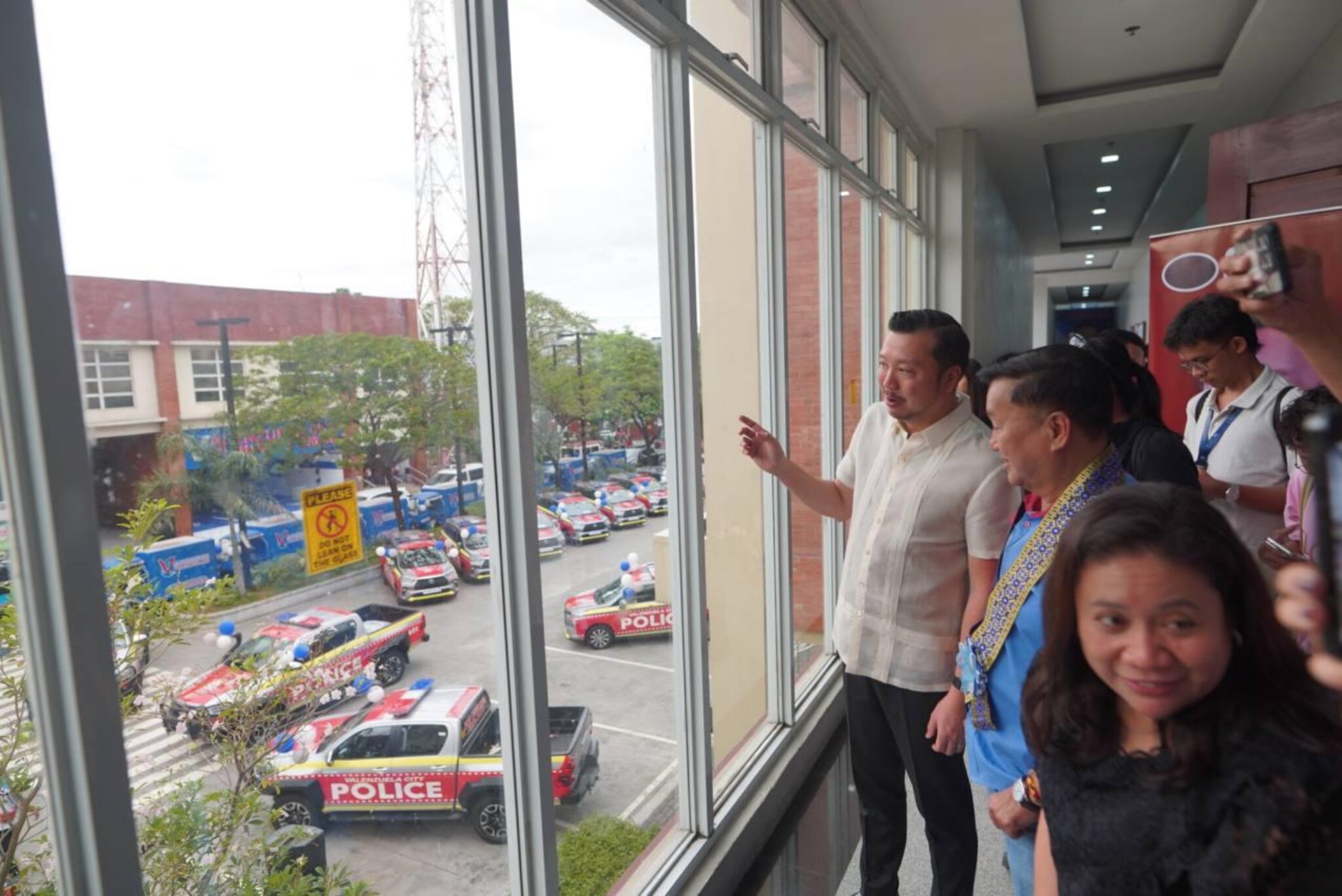 Tolentino lauds Valenzuela - PNP collaboration for peace and order