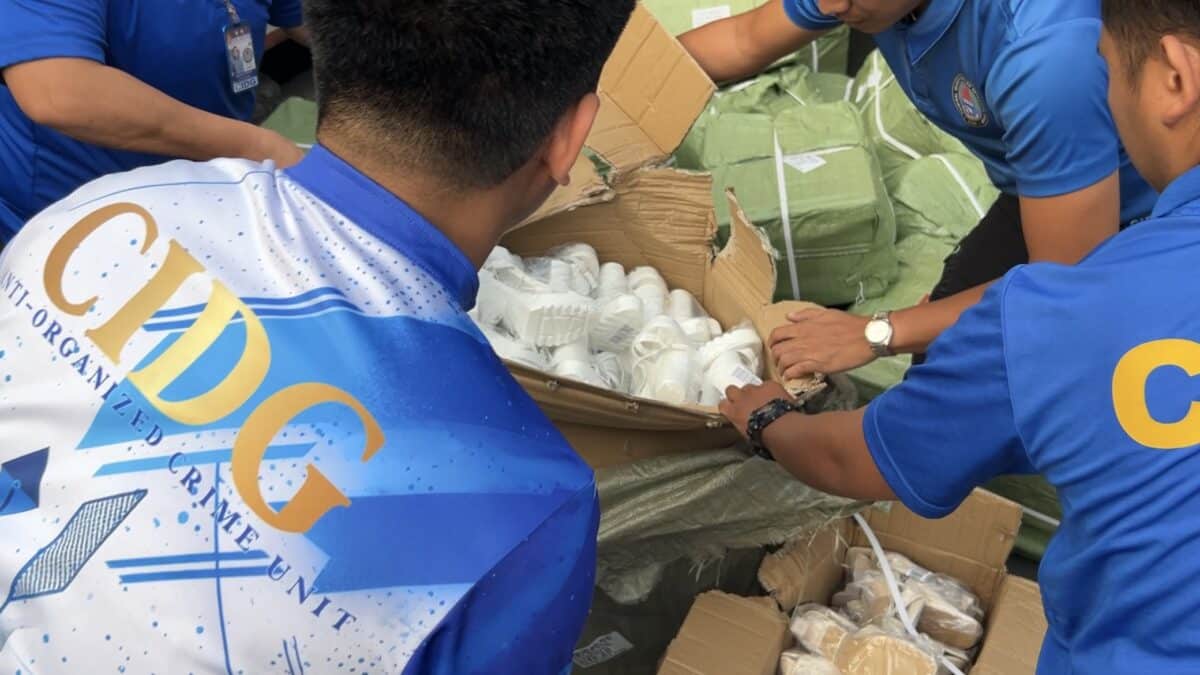 CIDG seizes 4 container vans with alleged ‘misdeclared’ goods