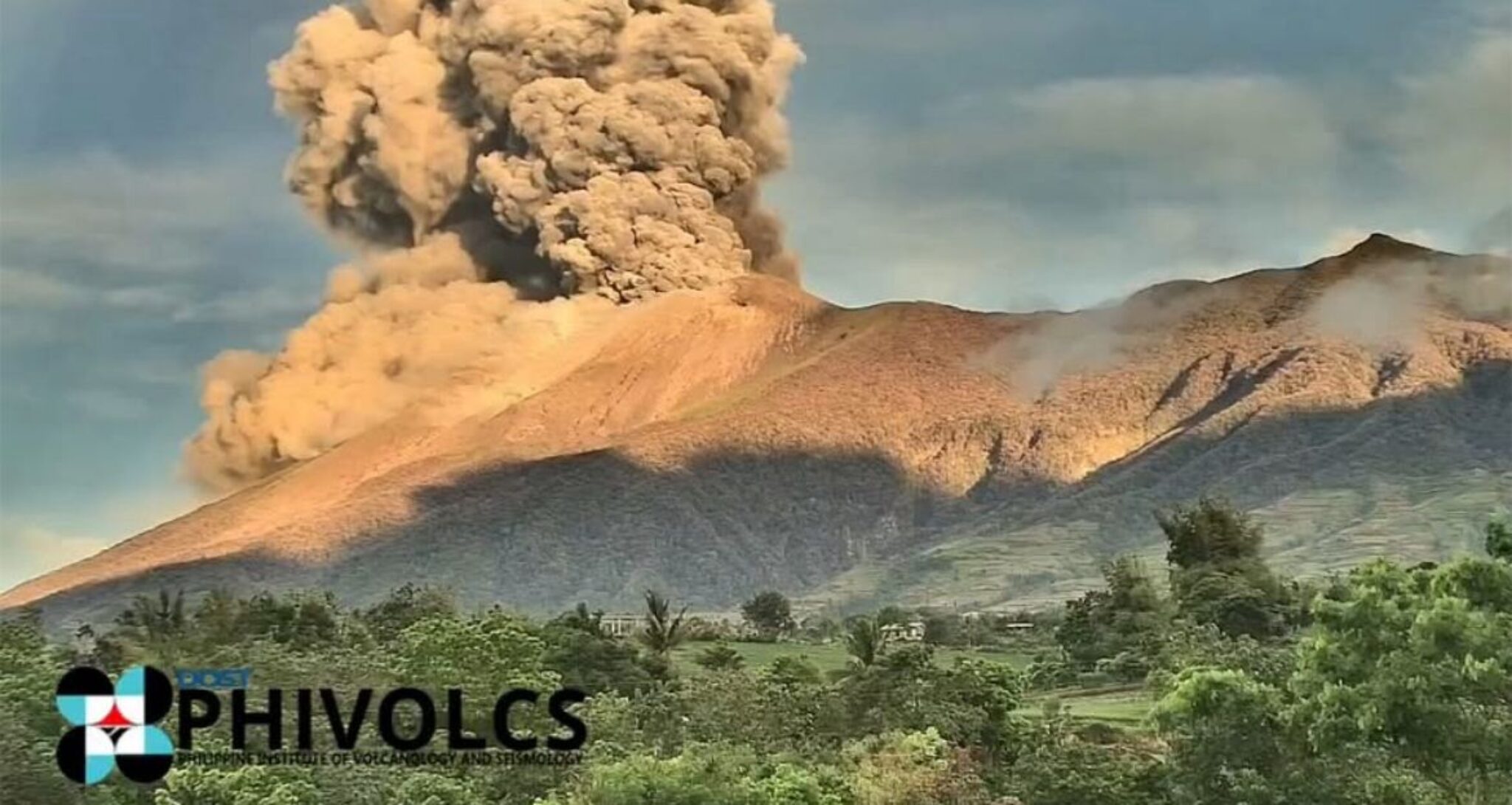 CAAP to pilots: Avoid flying near Kanlaon Volcano amid eruption⁠