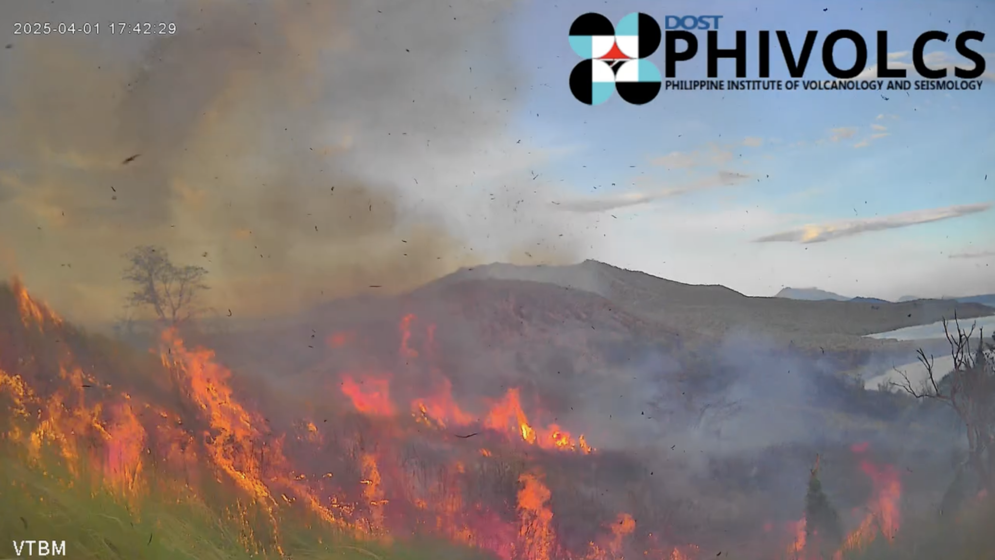 Grass fire engulfs a wide area of Taal Volcano Island – Phivolcs