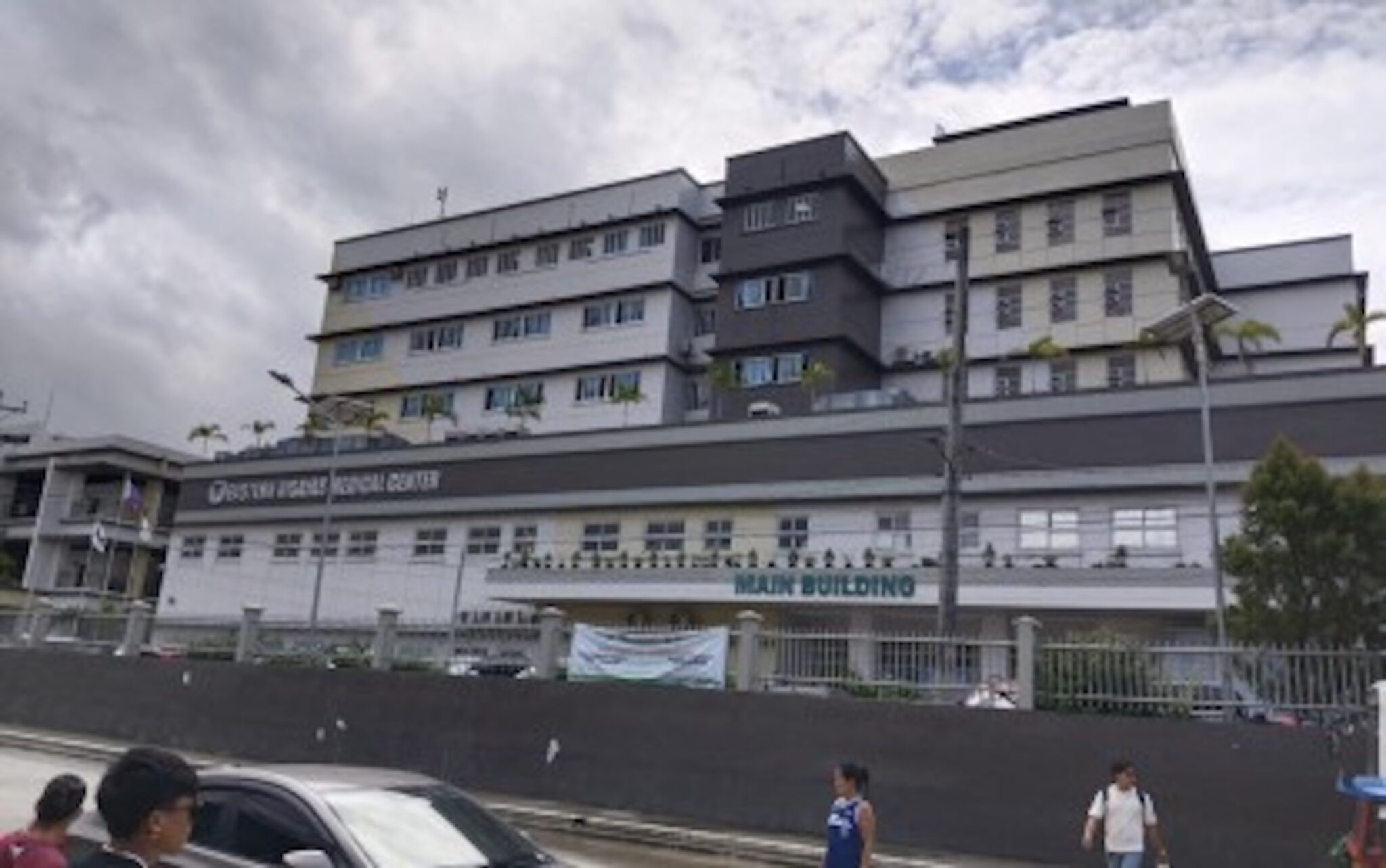 E. Visayas hospital exceeds capacity, to prioritize critical patients