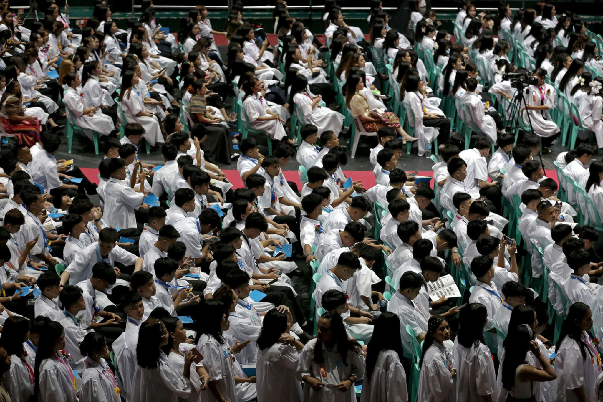 PSA study: 19M senior high school grads ‘functional illiterate’