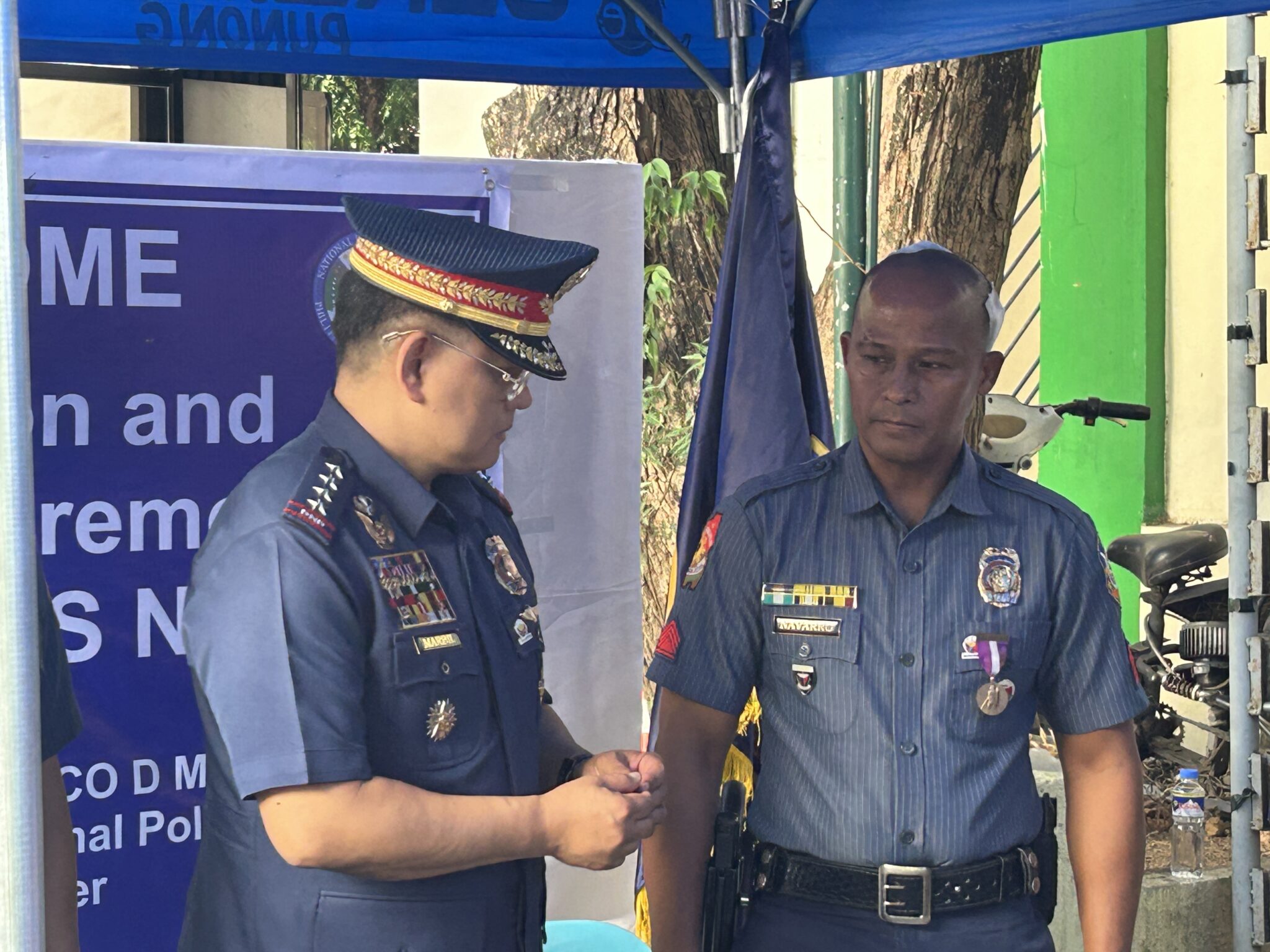 Parañaque cop wounded in public disturbance awarded medals