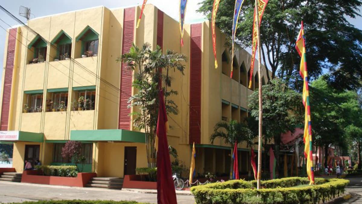 MSU president dies of cardiac arrest