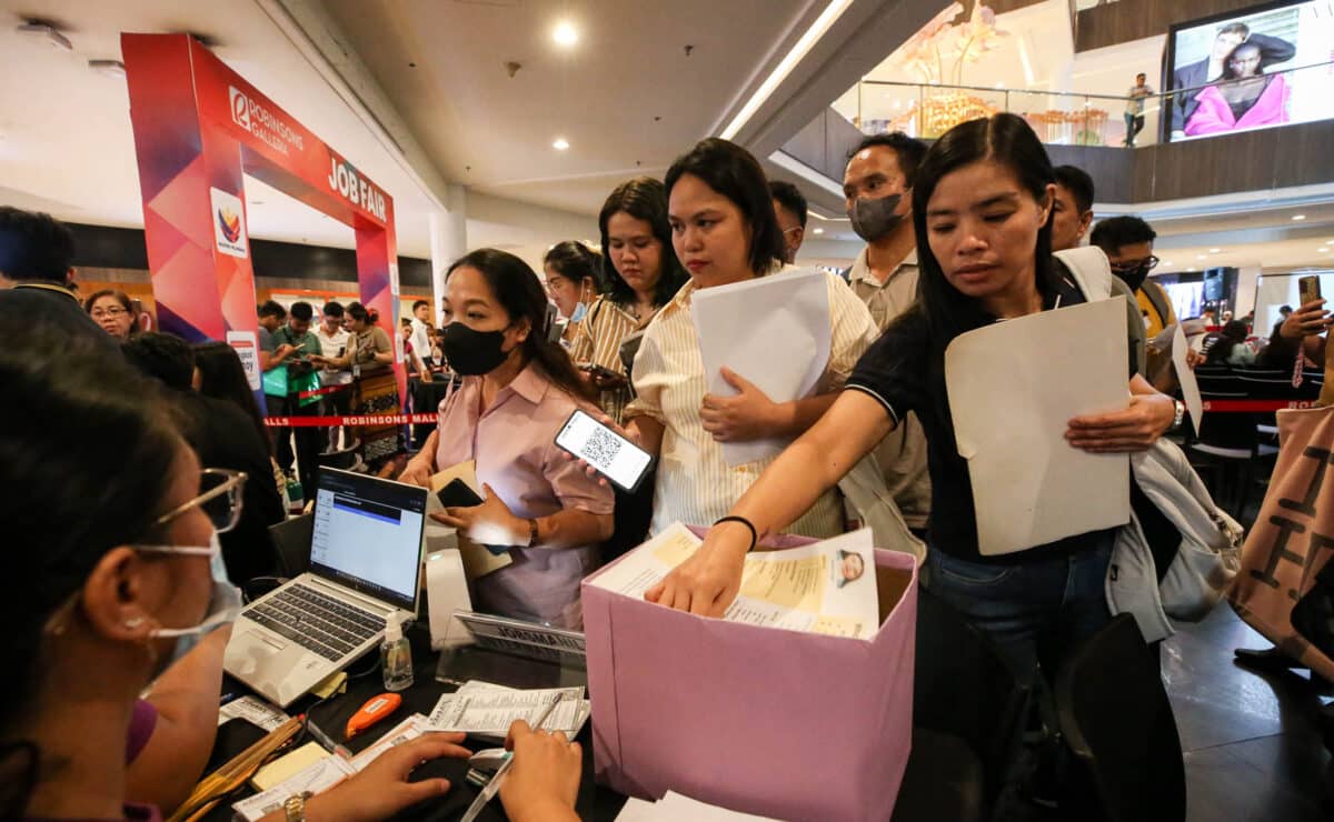 387,000 first-time jobseeker certificates issued in 7 months