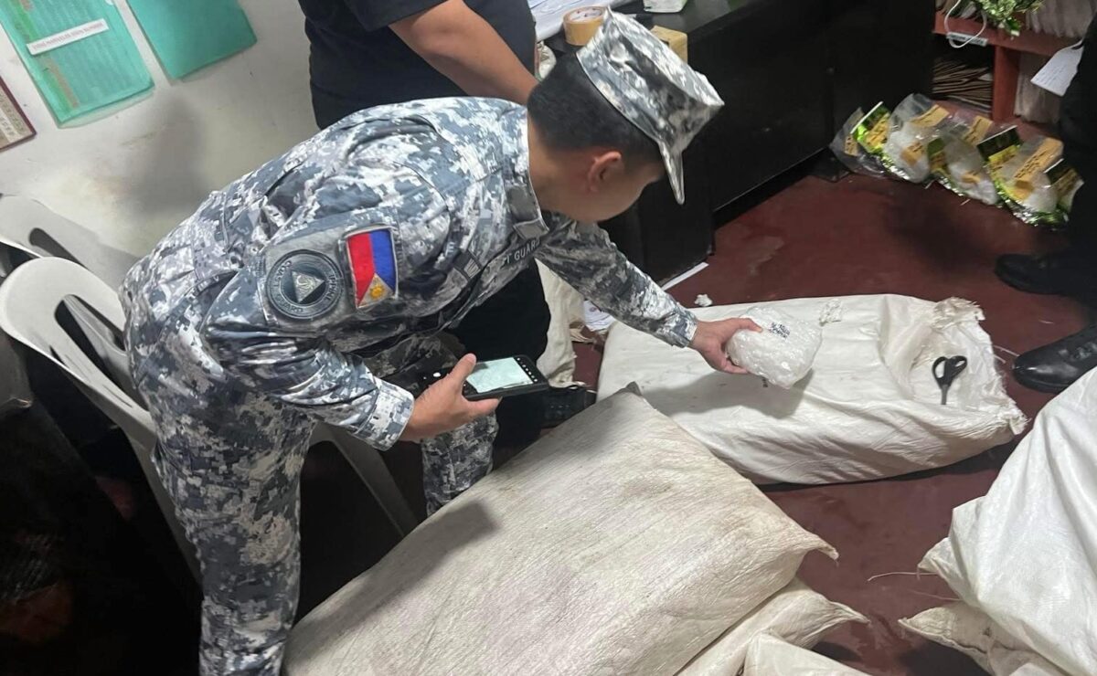 Drugs found in waters off Central Luzon, Ilocos now at P8.8 B