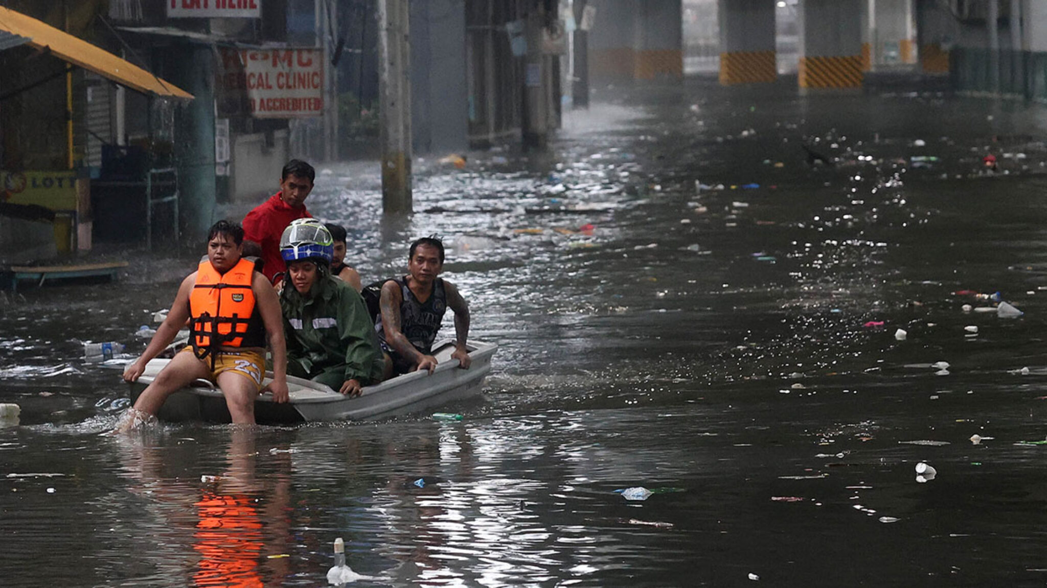 MMDA: Flood-control works made ineffective by trash