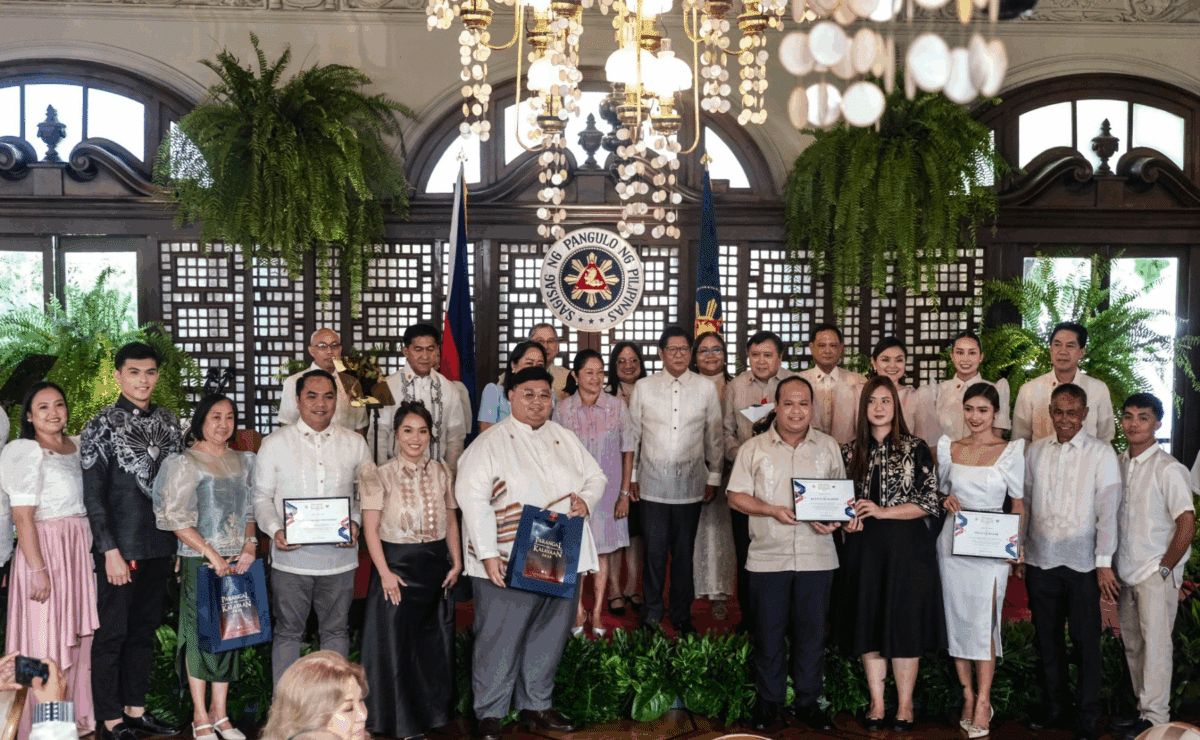Marcos puts spotlight on unheralded workers of art industry