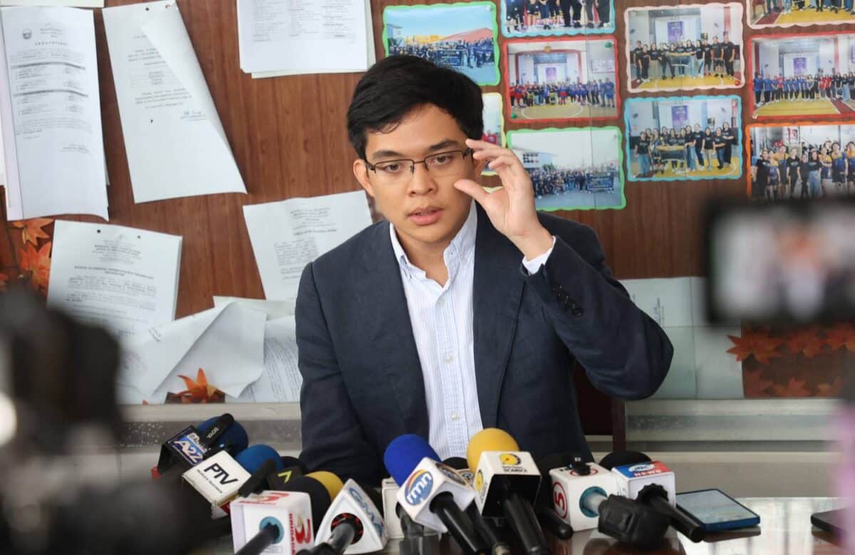 Leviste refutes Clavano's claim on 'Cabral' files