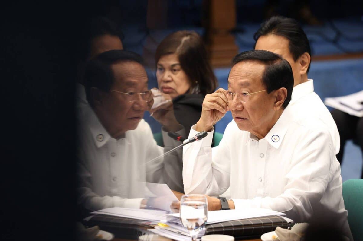 Ex-DPWH chief Bonoan cleared to leave for US