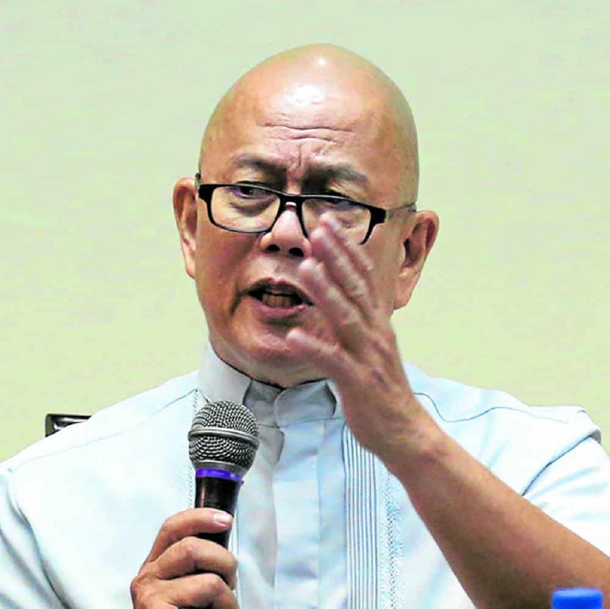 Fr. Robert Reyes to church leaders: Beware of political dynasties