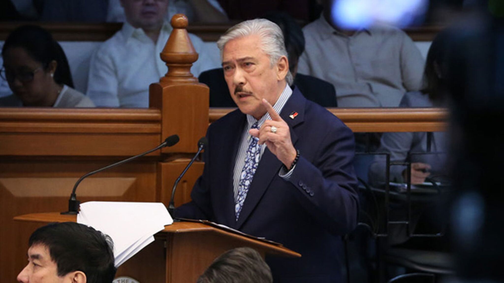 Blue ribbon probe will continue despite independent commission