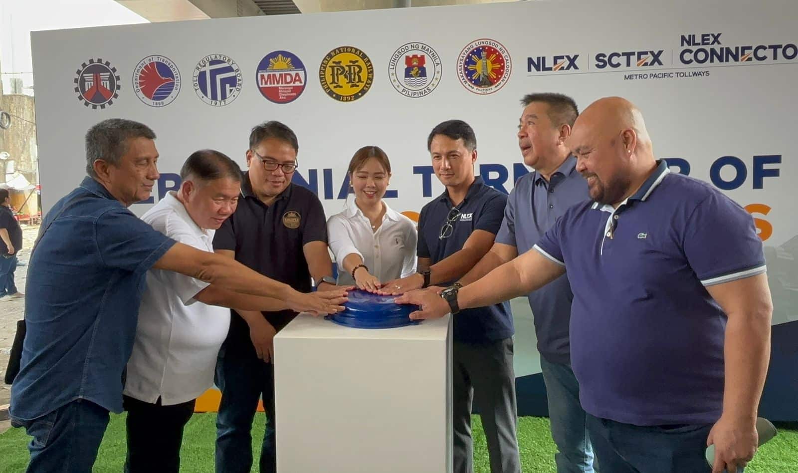 3 adaptive traffic lights activated along 3 Metro Manila roads