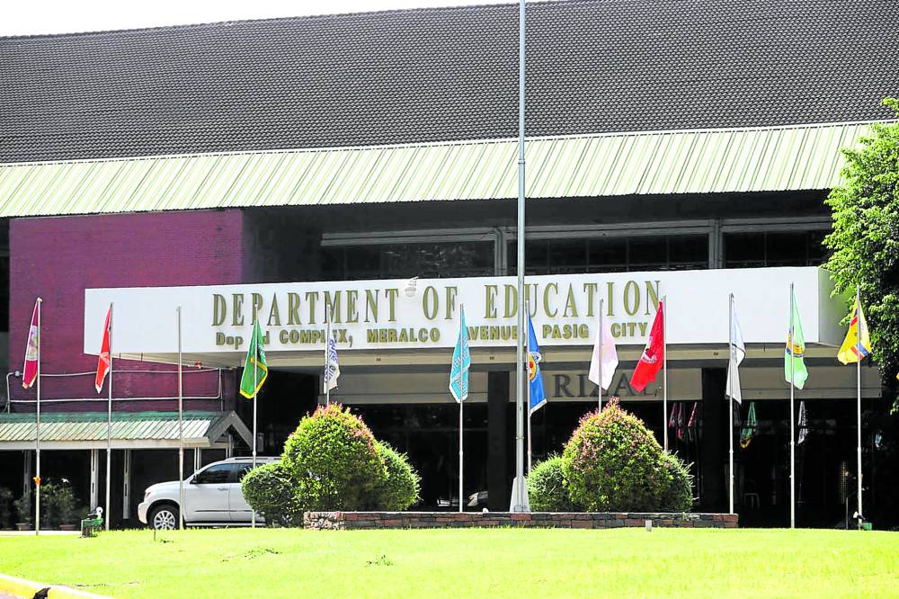DepEd blames DPWH for slow pace of classroom construction