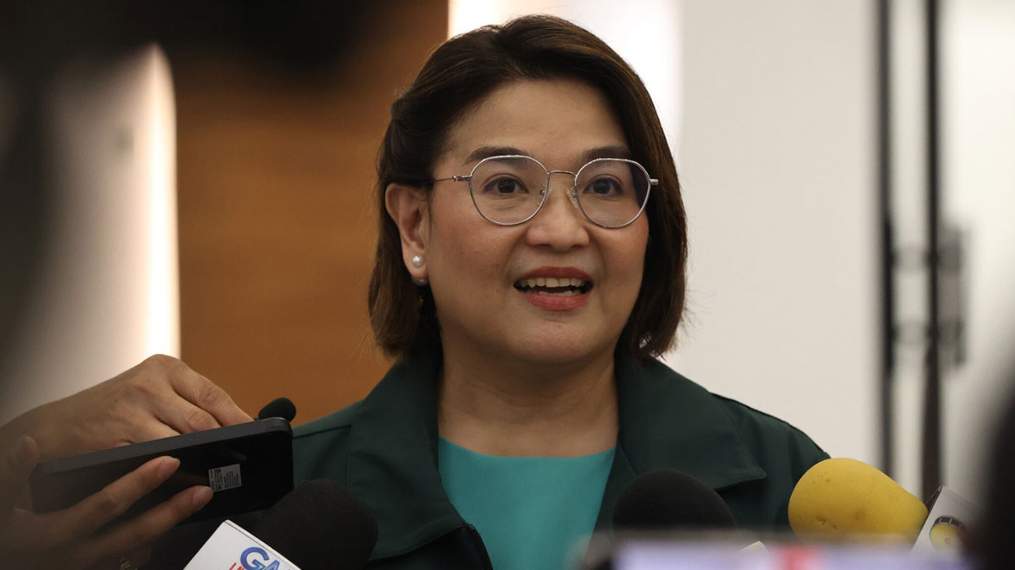 Palace to leave it to ICI to probe Cabinet execs